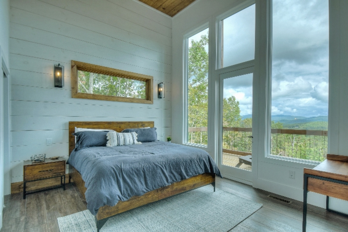 Firefly Mountain in Blue Ridge, Georgia, United States