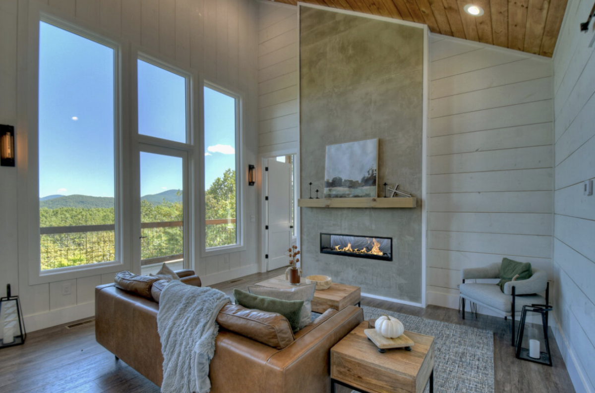 Firefly Mountain in Blue Ridge, Georgia, United States