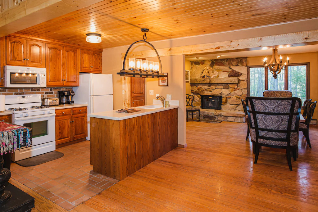 Solitude – Luxury Cabin in Butler, Ohio, United States