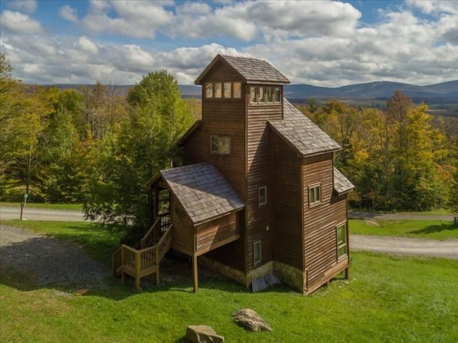 Mountain Treehouse in Davis, West Virginia, United States