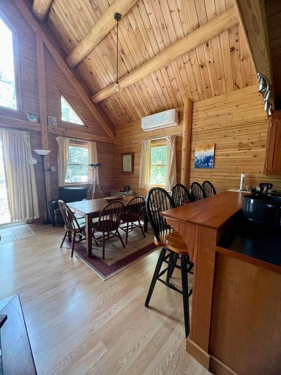 Beddington Lake Log Cabin in Beddington, Maine, United States
