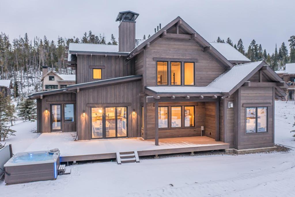 Spanish Peaks Highlands Cabin 45 in Big Sky, Montana, United States