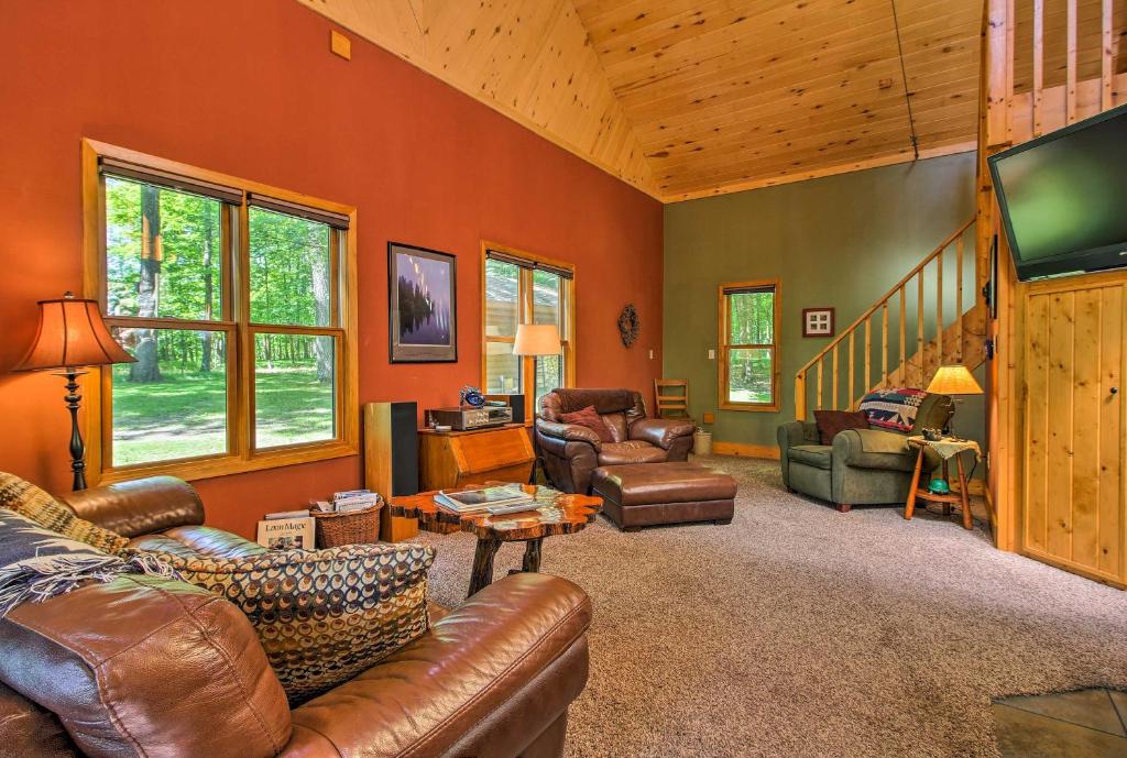 Trout Lake Cabin with Private Dock, Kayaks and Loft! in Grand Rapids ...