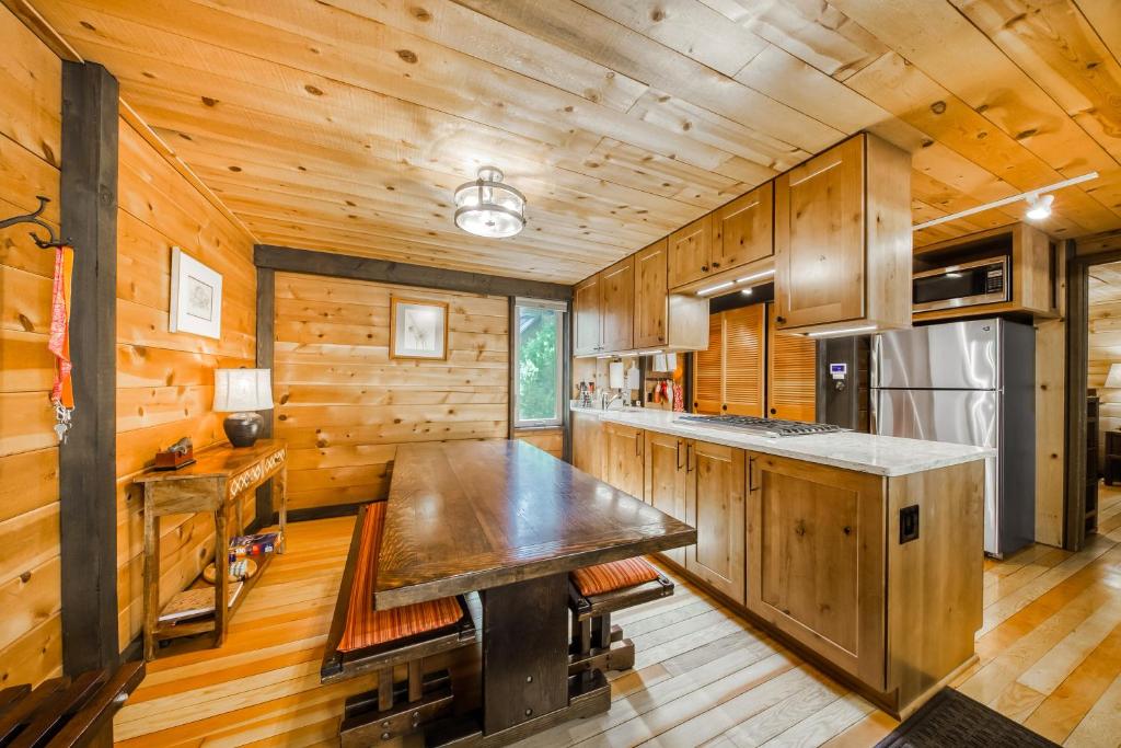 6 Cluster Cabin in Sunriver, Oregon, United States