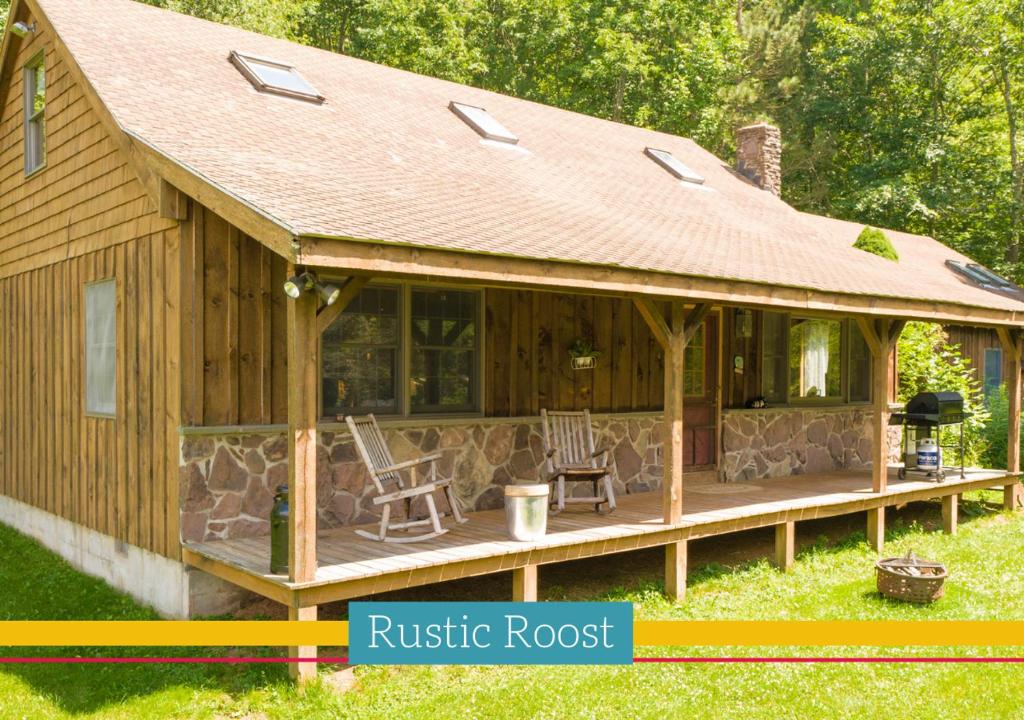Rustic Roost Cabin in Vega, New York, United States